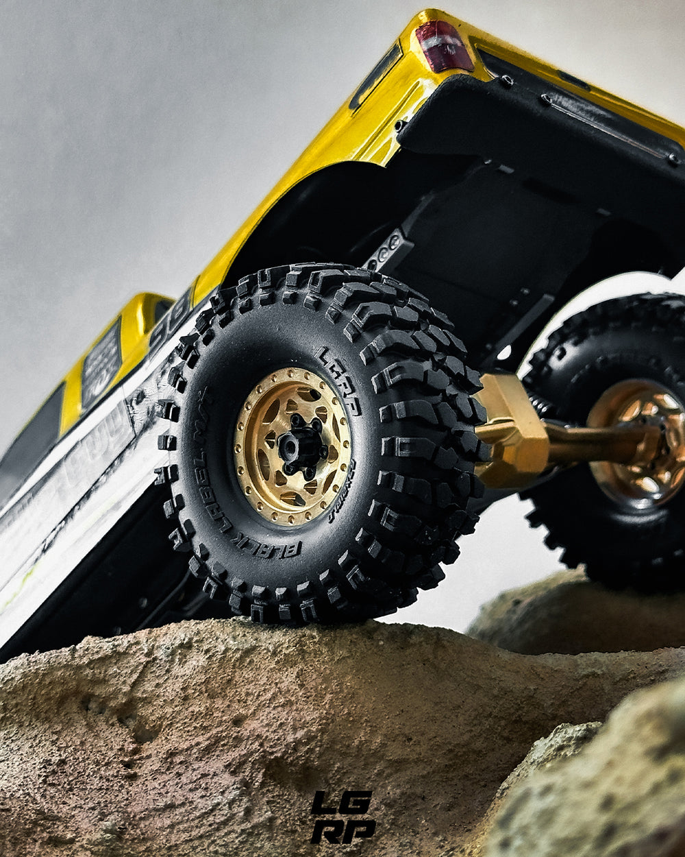 BLACK LABEL M/T TIRES (63MM)